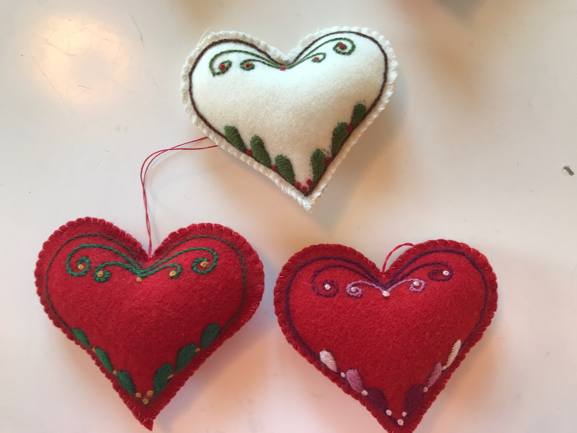 Kalligrafi og brodering til jul - Raulandsakademiet